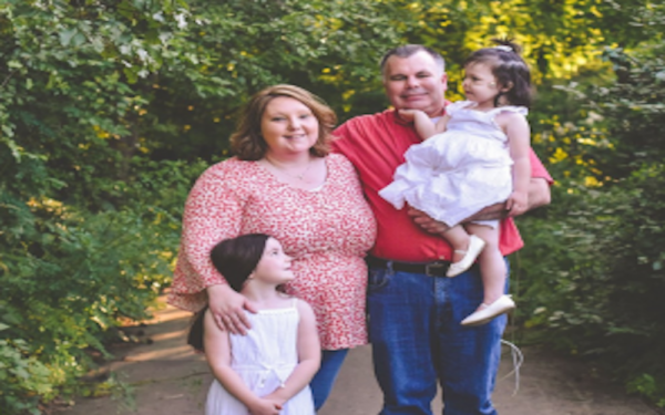 Robin & McKenna – 22 q